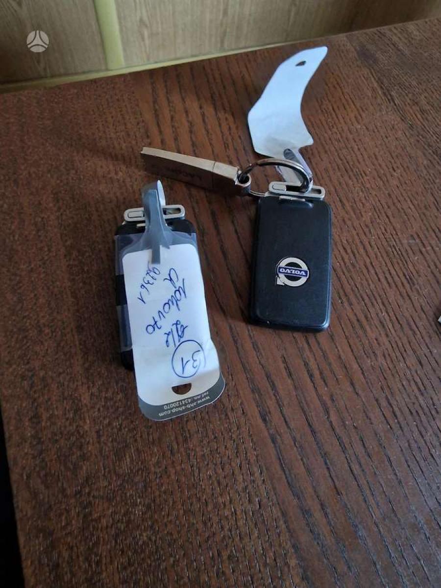 Dzeltens Volvo V70 2011 Viļņa, ar dzinēja tilpumu 1.98 L un nobraukumu 230 tūkst. km par 6190 €, foto 25 vietnē AUTOMOTO.COM.LV