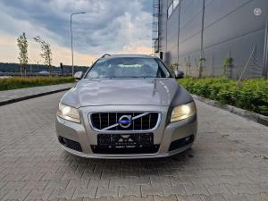 Желтый Вольво В70 2011 в Вильнюс, объемом двигателя 1.98 л и пробегом 240 тыс. км за 5899 €, фото 6 на AUTOMOTO.COM.LV