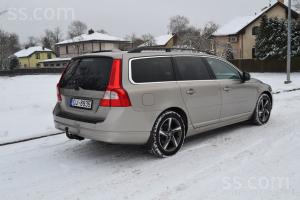 Dzeltens Volvo V70 2013 Rīga, ar dzinēja tilpumu 2.00 L un nobraukumu 263 tūkst. km par 6550 €, foto 2 vietnē AUTOMOTO.COM.LV