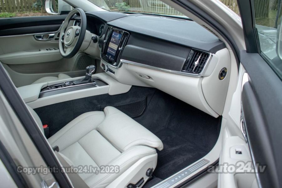 Smilšu krāsa Volvo V90 2017 Tallina, ar dzinēja tilpumu 2.00 L un nobraukumu 168 tūkst. km par 29990 €, foto 10 vietnē AUTOMOTO.COM.LV