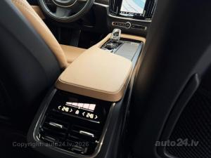 Beige Volvo V90 2021 in Parnu, with an engine capacity of 2.00 L and mileage of 144 thousand km for 32990 €, photo 7 on AUTOMOTO.COM.LV