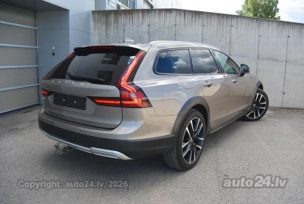 Smilšu krāsa Volvo V90 2021 Tartu, ar dzinēja tilpumu 2.00 L un nobraukumu 113 tūkst. km par 33900 €, foto 2 vietnē AUTOMOTO.COM.LV