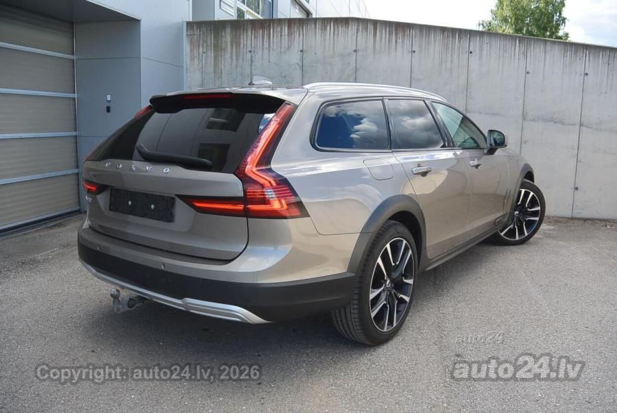 Smilšu krāsa Volvo V90 2021 Tartu, ar dzinēja tilpumu 2.00 L un nobraukumu 113 tūkst. km par 33900 €, foto 3 vietnē AUTOMOTO.COM.LV