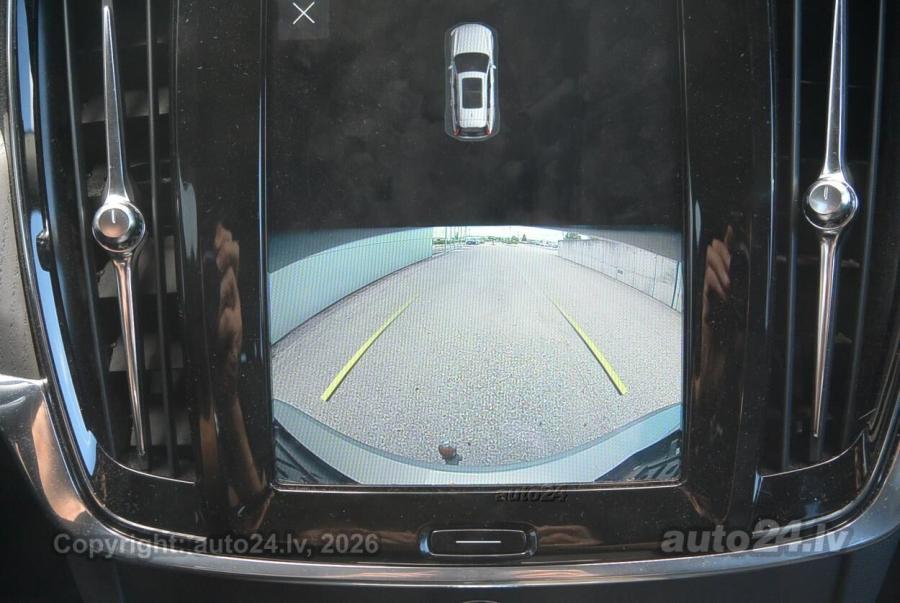 Smilšu krāsa Volvo V90 2021 Tartu, ar dzinēja tilpumu 2.00 L un nobraukumu 113 tūkst. km par 33900 €, foto 17 vietnē AUTOMOTO.COM.LV