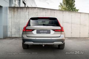 Beige Volvo V90 2021 in Tartu, with an engine capacity of 2.00 L and mileage of 113 thousand km for 33900 €, photo 6 on AUTOMOTO.COM.LV