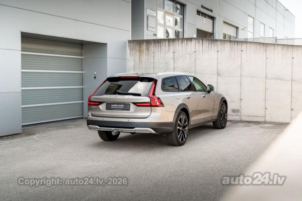 Beige Volvo V90 2021 in Tartu, with an engine capacity of 2.00 L and mileage of 113 thousand km for 33900 €, photo 10 on AUTOMOTO.COM.LV
