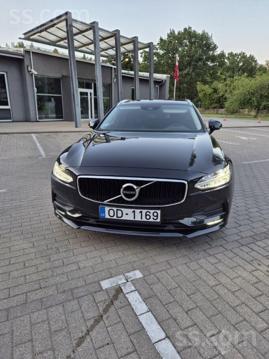 Melns Volvo V90 2017 Rīga, ar dzinēja tilpumu 2.00 L un nobraukumu 273 tūkst. km par 14200 €, foto 4 vietnē AUTOMOTO.COM.LV