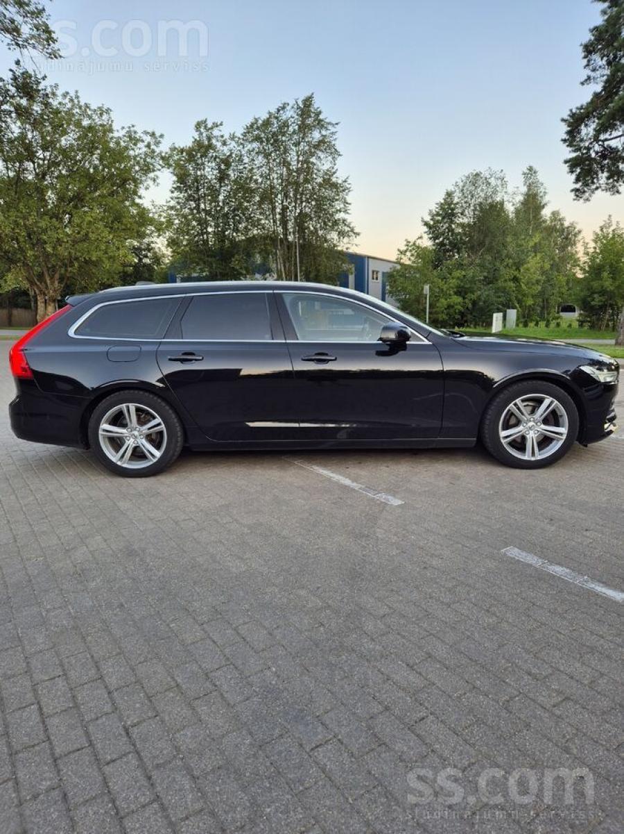 Melns Volvo V90 2017 Rīga, ar dzinēja tilpumu 2.00 L un nobraukumu 273 tūkst. km par 14200 €, foto 5 vietnē AUTOMOTO.COM.LV