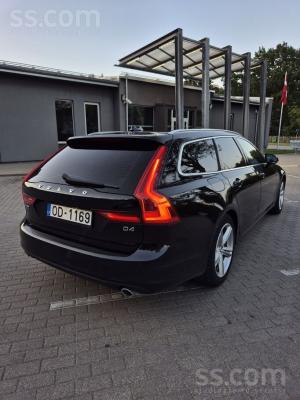 Melns Volvo V90 2017 Rīga, ar dzinēja tilpumu 2.00 L un nobraukumu 273 tūkst. km par 14200 €, foto 7 vietnē AUTOMOTO.COM.LV