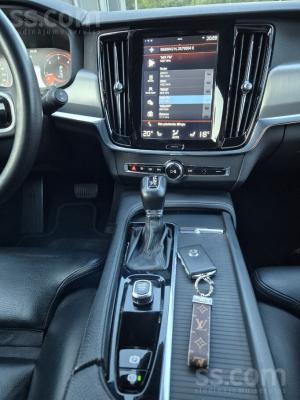 Melns Volvo V90 2017 Rīga, ar dzinēja tilpumu 2.00 L un nobraukumu 273 tūkst. km par 14200 €, foto 11 vietnē AUTOMOTO.COM.LV