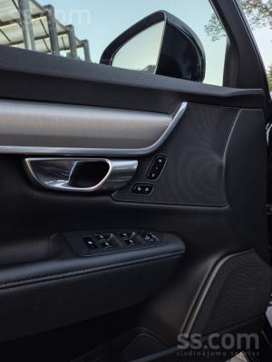 Melns Volvo V90 2017 Rīga, ar dzinēja tilpumu 2.00 L un nobraukumu 273 tūkst. km par 14200 €, foto 18 vietnē AUTOMOTO.COM.LV