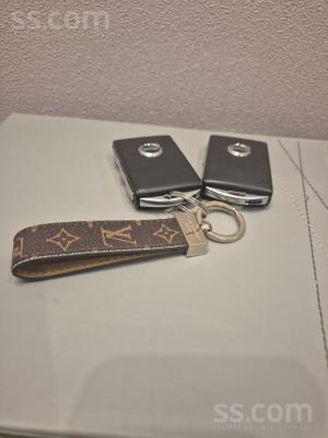 Melns Volvo V90 2017 Rīga, ar dzinēja tilpumu 2.00 L un nobraukumu 273 tūkst. km par 14200 €, foto 21 vietnē AUTOMOTO.COM.LV