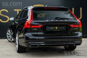 Black Volvo V90 2016 in Tukums, with an engine capacity of 2.00 L and mileage of 273 thousand km for 15990 €, photo 3 on AUTOMOTO.COM.LV