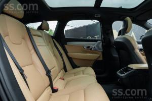 Black Volvo V90 2016 in Tukums, with an engine capacity of 2.00 L and mileage of 273 thousand km for 15990 €, photo 8 on AUTOMOTO.COM.LV
