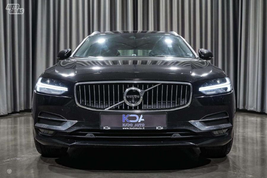 Melns Volvo V90 2016 Marijampole, ar dzinēja tilpumu 2.00 L un nobraukumu 239 tūkst. km par 15950 €, foto 3 vietnē AUTOMOTO.COM.LV