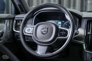 Melns Volvo V90 2016 Marijampole, ar dzinēja tilpumu 2.00 L un nobraukumu 239 tūkst. km par 15950 €, foto 19 vietnē AUTOMOTO.COM.LV