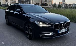 Black Volvo V90 2016 in Vilnius, with an engine capacity of 1.97 L and mileage of 379 thousand km for 10450 €, photo 3 on AUTOMOTO.COM.LV