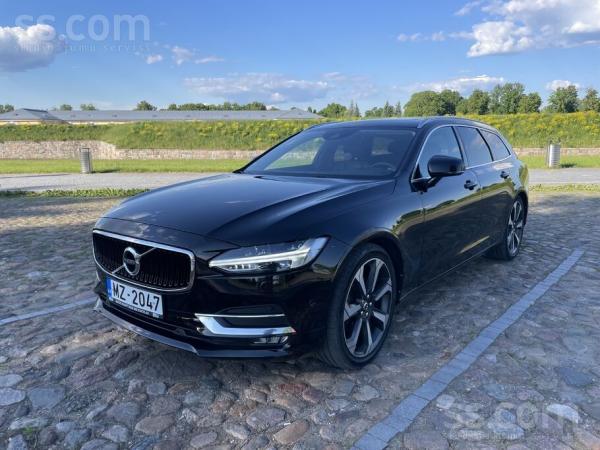 Melns Volvo V90 2016 Daugavpils, ar dzinēja tilpumu 2.00 L un nobraukumu 91 tūkst. km par 20900 €, foto 1 vietnē AUTOMOTO.COM.LV