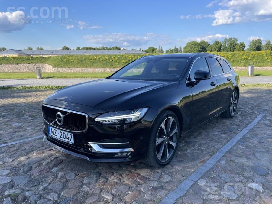 Melns Volvo V90 2016 Daugavpils, ar dzinēja tilpumu 2.00 L un nobraukumu 91 tūkst. km par 20900 €, foto 1 vietnē AUTOMOTO.COM.LV