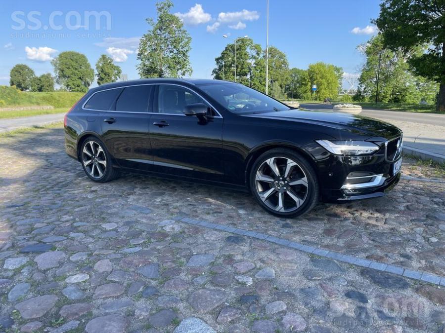Melns Volvo V90 2016 Daugavpils, ar dzinēja tilpumu 2.00 L un nobraukumu 91 tūkst. km par 20900 €, foto 3 vietnē AUTOMOTO.COM.LV
