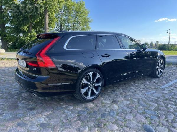 Melns Volvo V90 2016 Daugavpils, ar dzinēja tilpumu 2.00 L un nobraukumu 91 tūkst. km par 20900 €, foto 4 vietnē AUTOMOTO.COM.LV