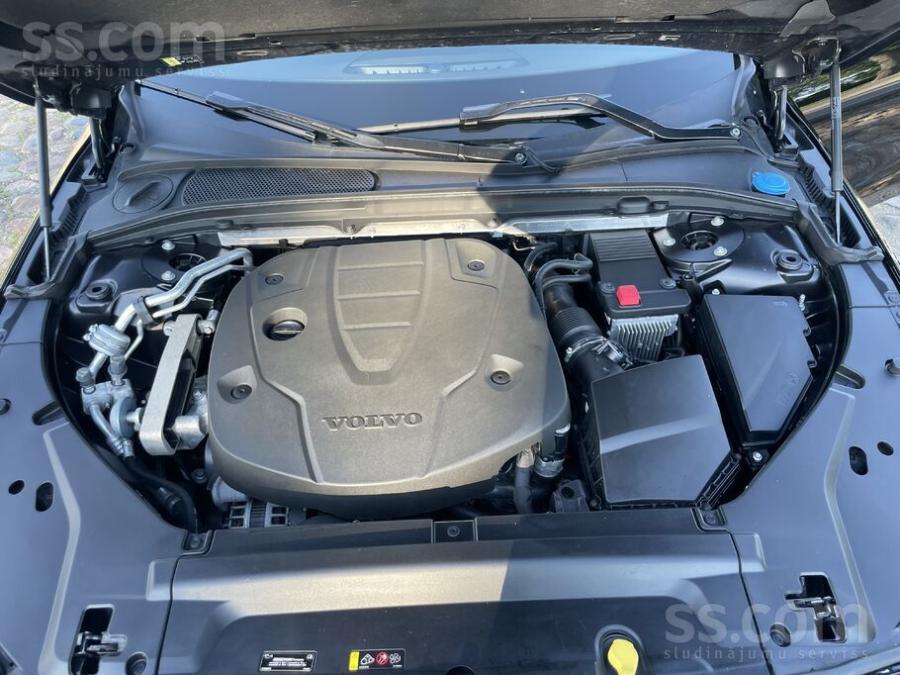 Melns Volvo V90 2016 Daugavpils, ar dzinēja tilpumu 2.00 L un nobraukumu 91 tūkst. km par 20900 €, foto 11 vietnē AUTOMOTO.COM.LV