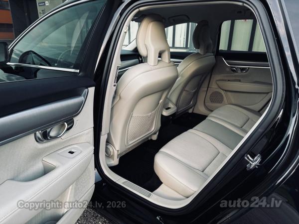 Volvo V90 2016 Tallina vietnē Melns Volvo V90 2016 Tallina, ar dzinēja tilpumu 2.00 L un nobraukumu 206 tūkst. km par 11490 €, foto 10 vietnē AUTOMOTO.COM.LV