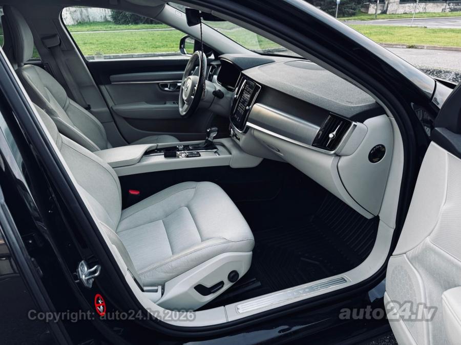 Black Volvo V90 2016 in Tallinn, with an engine capacity of 2.00 L and mileage of 206 thousand km for 11490 €, photo 13 on AUTOMOTO.COM.LV