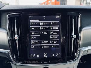 Black Volvo V90 2016 in Tallinn, with an engine capacity of 2.00 L and mileage of 206 thousand km for 11490 €, photo 15 on AUTOMOTO.COM.LV