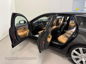 Melns Volvo V90 2016 Tallina, ar dzinēja tilpumu 2.00 L un nobraukumu 195 tūkst. km par 23500 €, foto 15 vietnē AUTOMOTO.COM.LV