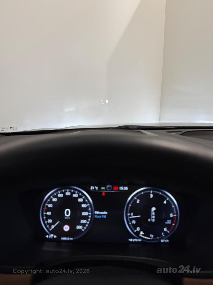Melns Volvo V90 2016 Tallina, ar dzinēja tilpumu 2.00 L un nobraukumu 195 tūkst. km par 23500 €, foto 18 vietnē AUTOMOTO.COM.LV
