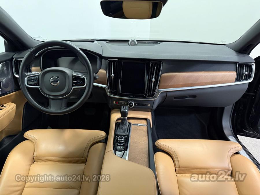Melns Volvo V90 2016 Tallina, ar dzinēja tilpumu 2.00 L un nobraukumu 195 tūkst. km par 23500 €, foto 19 vietnē AUTOMOTO.COM.LV