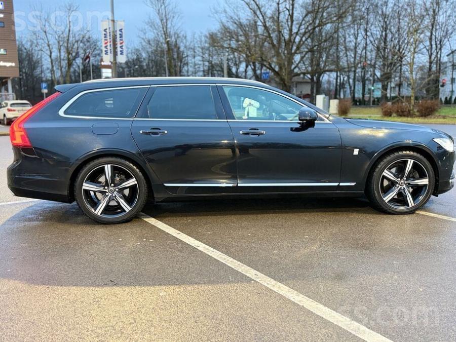 Melns Volvo V90 2017 Rīga, ar dzinēja tilpumu 2.00 L un nobraukumu 297 tūkst. km par 15500 €, foto 12 vietnē AUTOMOTO.COM.LV
