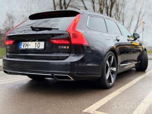 Melns Volvo V90 2017 Rīga, ar dzinēja tilpumu 2.00 L un nobraukumu 297 tūkst. km par 15500 €, foto 16 vietnē AUTOMOTO.COM.LV