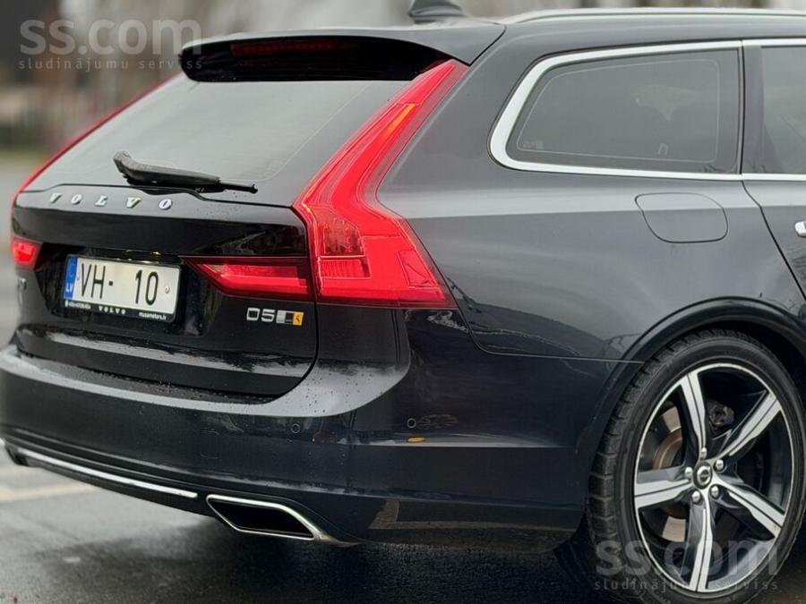 Melns Volvo V90 2017 Rīga, ar dzinēja tilpumu 2.00 L un nobraukumu 297 tūkst. km par 15500 €, foto 17 vietnē AUTOMOTO.COM.LV