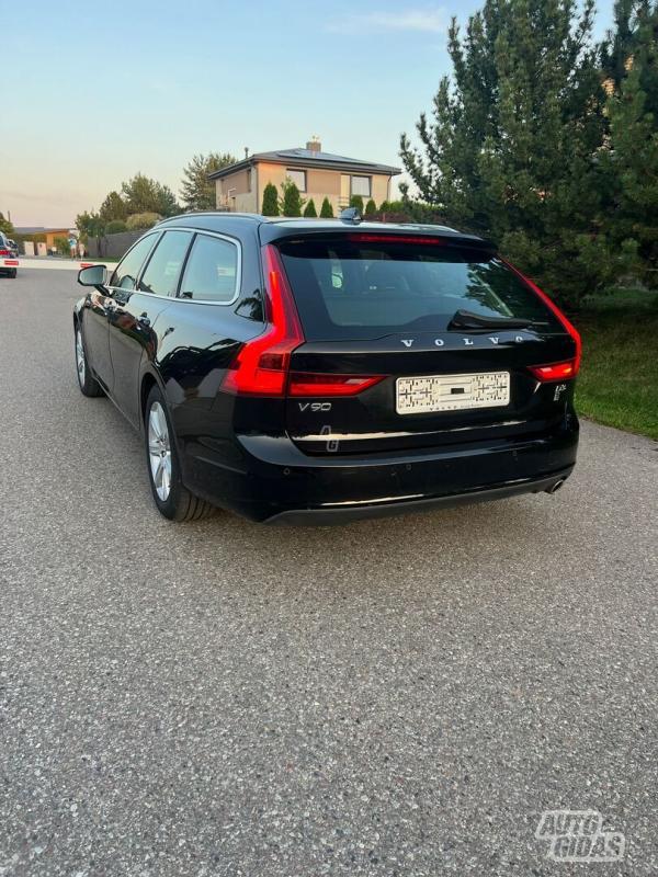 Melns Volvo V90 2017 Kauņa, ar dzinēja tilpumu 2.00 L un nobraukumu 330 tūkst. km par 10900 €, foto 4 vietnē AUTOMOTO.COM.LV
