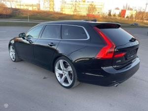 Black Volvo V90 2017 in Kaunas, with an engine capacity of 2.00 L and mileage of 267 thousand km for 11950 €, photo 14 on AUTOMOTO.COM.LV