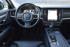Black Volvo V90 2017 in Vilnius, with an engine capacity of 1.97 L and mileage of 275 thousand km for 17700 €, photo 21 on AUTOMOTO.COM.LV