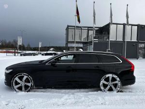 Melns Volvo V90 2017 Viļņa, ar dzinēja tilpumu 2.00 L un nobraukumu 245 tūkst. km par 14699 €, foto 12 vietnē AUTOMOTO.COM.LV