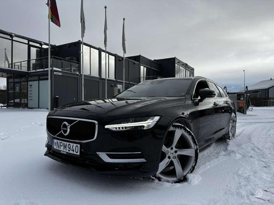 Melns Volvo V90 2017 Viļņa, ar dzinēja tilpumu 2.00 L un nobraukumu 245 tūkst. km par 14699 €, foto 13 vietnē AUTOMOTO.COM.LV