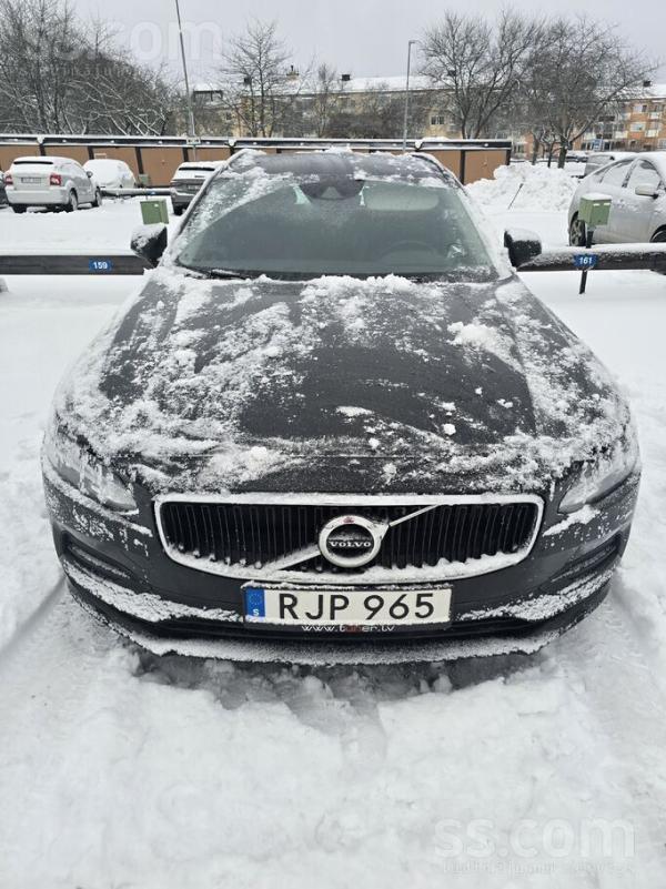 Melns Volvo V90 2017 Liepāja, ar dzinēja tilpumu 2.00 L un nobraukumu 360 tūkst. km par 12900 €, foto 1 vietnē AUTOMOTO.COM.LV