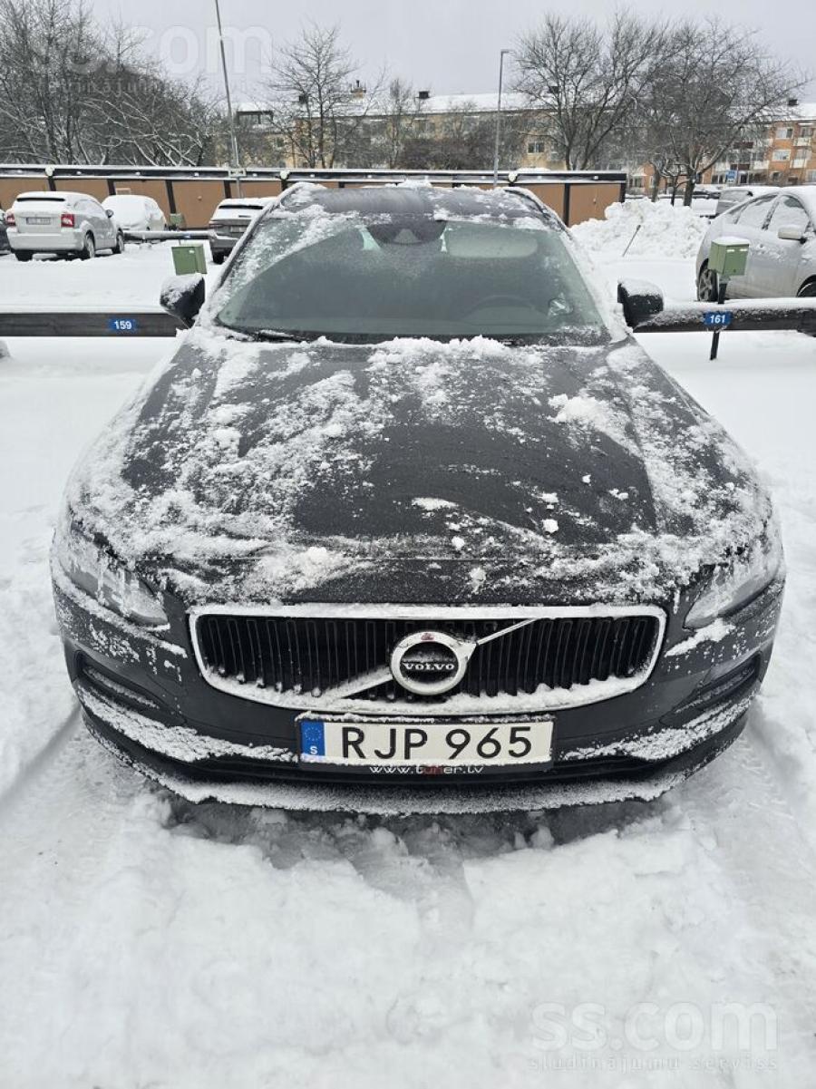 Melns Volvo V90 2017 Liepāja, ar dzinēja tilpumu 2.00 L un nobraukumu 360 tūkst. km par 12900 €, foto 1 vietnē AUTOMOTO.COM.LV