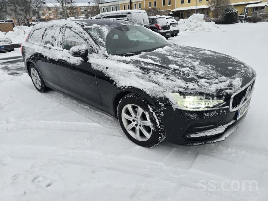 Melns Volvo V90 2017 Liepāja, ar dzinēja tilpumu 2.00 L un nobraukumu 360 tūkst. km par 12900 €, foto 6 vietnē AUTOMOTO.COM.LV
