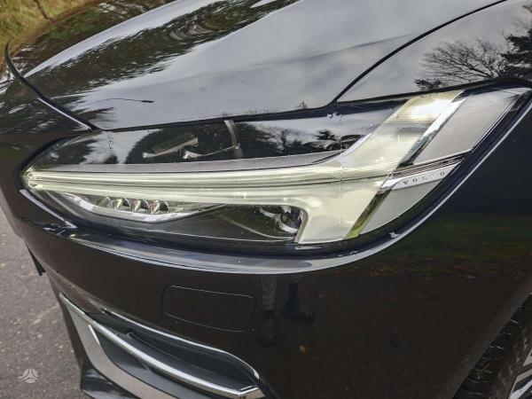 Melns Volvo V90 2017 Viļņa, ar dzinēja tilpumu 2.00 L un nobraukumu 218 tūkst. km par 14600 €, foto 8 vietnē AUTOMOTO.COM.LV