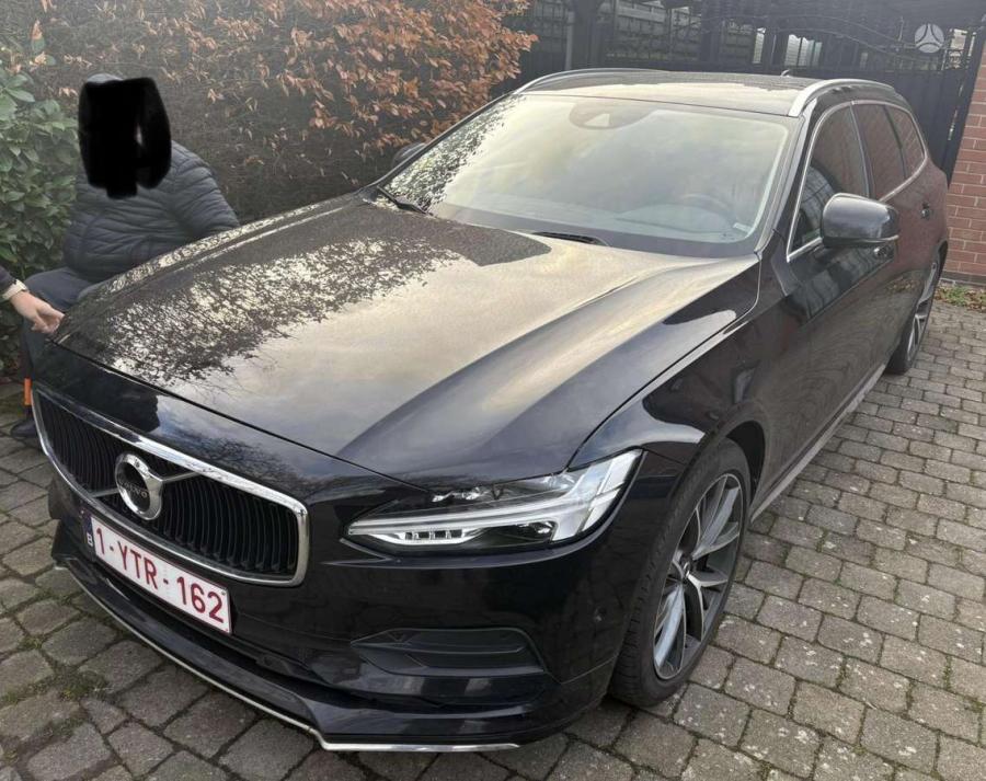 Melns Volvo V90 2017 Utena, ar dzinēja tilpumu 2.00 L un nobraukumu 164 tūkst. km par 17850 €, foto 2 vietnē AUTOMOTO.COM.LV