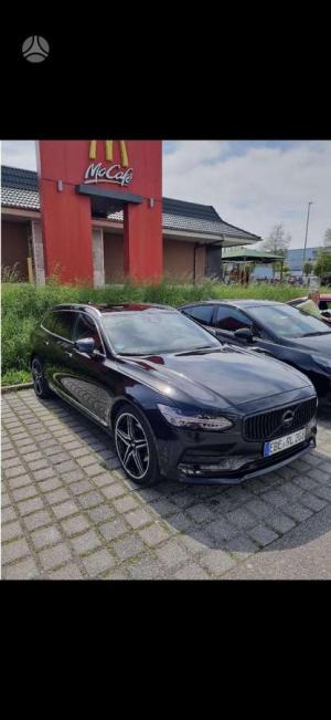 Melns Volvo V90 2017 Birštonas, ar dzinēja tilpumu 0.00 L un nobraukumu 200 tūkst. km par 9500 €, foto  vietnē AUTOMOTO.COM.LV