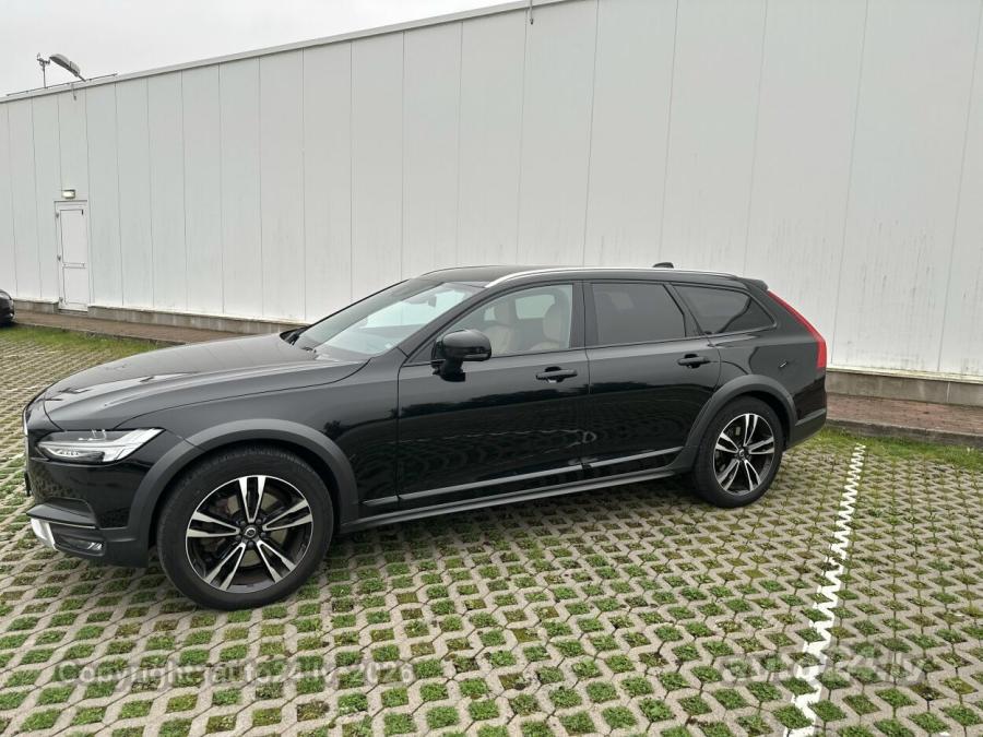 Melns Volvo V90 2017 Tallina, ar dzinēja tilpumu 2.00 L un nobraukumu 188 tūkst. km par 23990 €, foto 5 vietnē AUTOMOTO.COM.LV