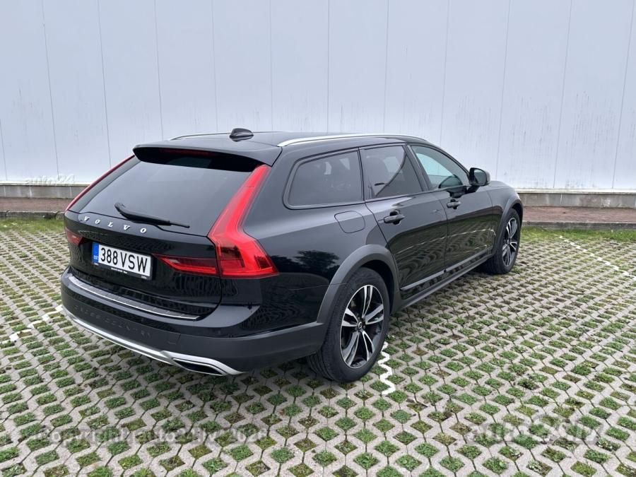 Melns Volvo V90 2017 Tallina, ar dzinēja tilpumu 2.00 L un nobraukumu 188 tūkst. km par 23990 €, foto 14 vietnē AUTOMOTO.COM.LV