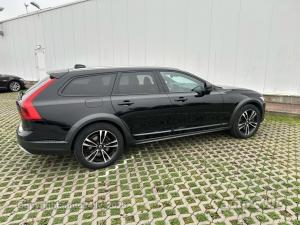 Melns Volvo V90 2017 Tallina, ar dzinēja tilpumu 2.00 L un nobraukumu 188 tūkst. km par 23990 €, foto 15 vietnē AUTOMOTO.COM.LV