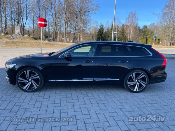 Melns Volvo V90 2017 Veru, ar dzinēja tilpumu 2.00 L un nobraukumu 220 tūkst. km par 19600 €, foto 4 vietnē AUTOMOTO.COM.LV